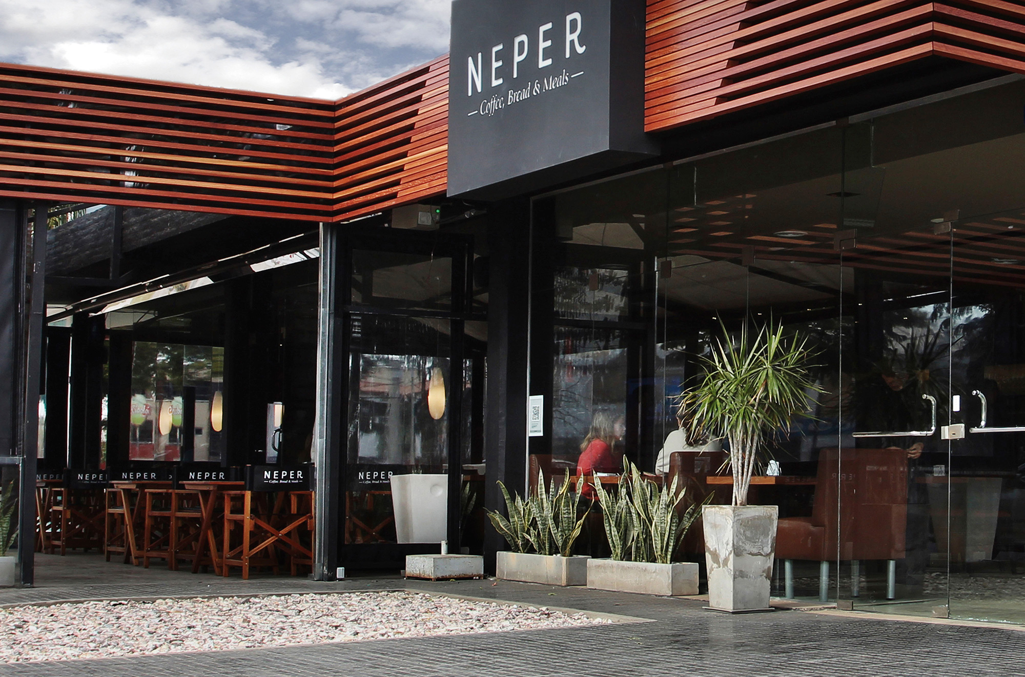 Leal Design :: Neper